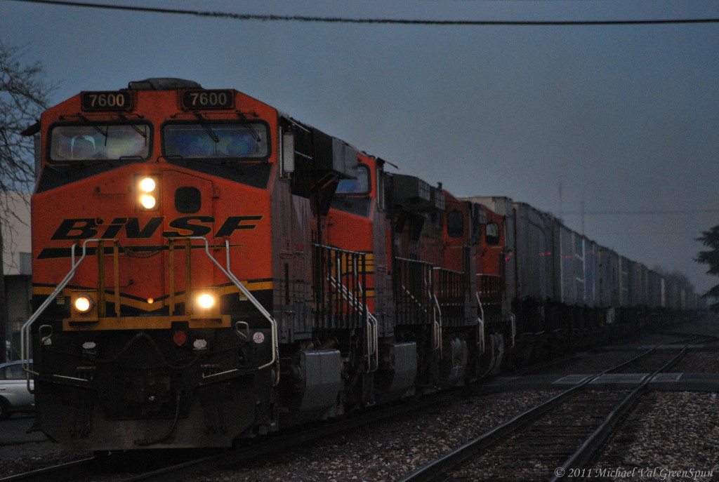 BNSF 7600